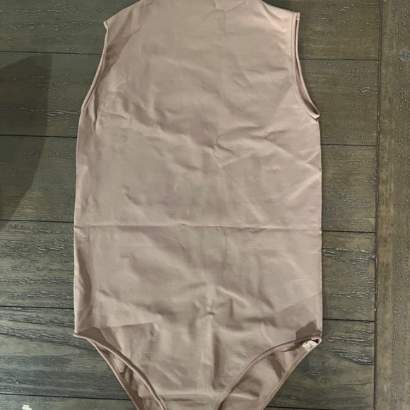 SKIMS | Tops | Skims Mock Neck Sleeveless Bodysuit | Poshmark